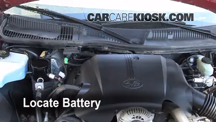 Battery Replacement: 1998-2011 Lincoln Town Car - 1999 Lincoln Town Car ...