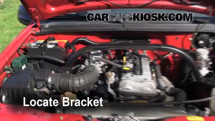 Battery Replacement: 1999-2004 Chevrolet Tracker - 2000 Chevrolet ...