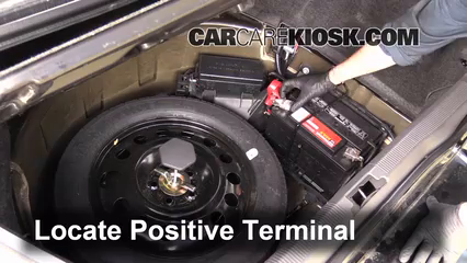 How to Jumpstart a 2000-2002 Lincoln LS - 2000 Lincoln LS 3.0L V6