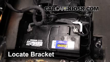 Battery Replacement: 2004-2010 Volkswagen Touareg - 2008 Volkswagen ...